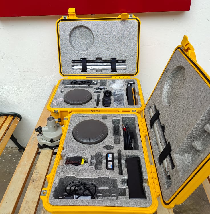 South - Survey Tool Kit GNSS BASE Galaxy 1 Plus RTK Measurement System ...